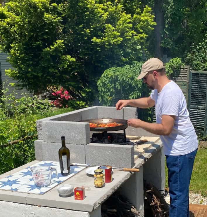 35 DIY BBQ Pit Ideas & Plans for Delicious Outdoor Grilling