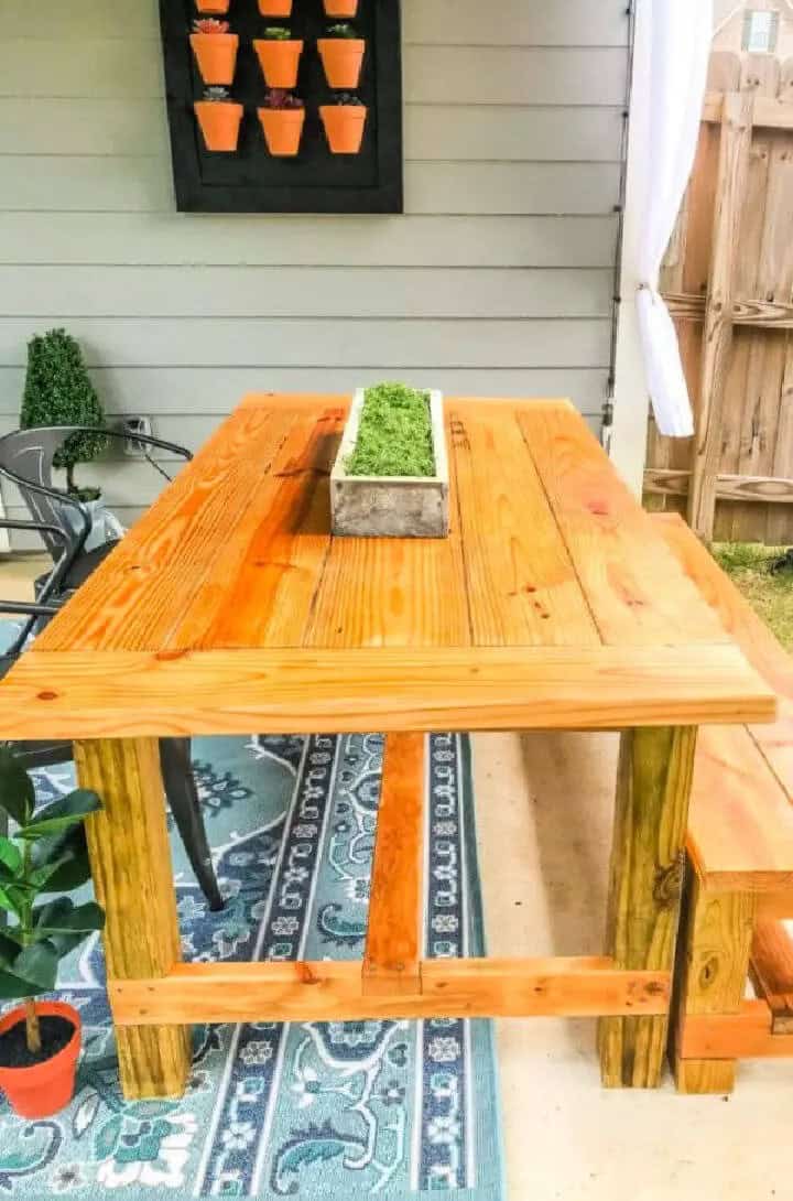 25 Creative DIY Outdoor Table Designs to Enhance Your Garden