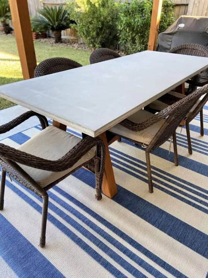 25 Creative DIY Outdoor Table Designs to Enhance Your Garden