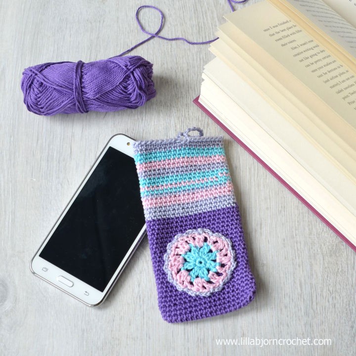 26 Free Crochet Phone Case Patterns
