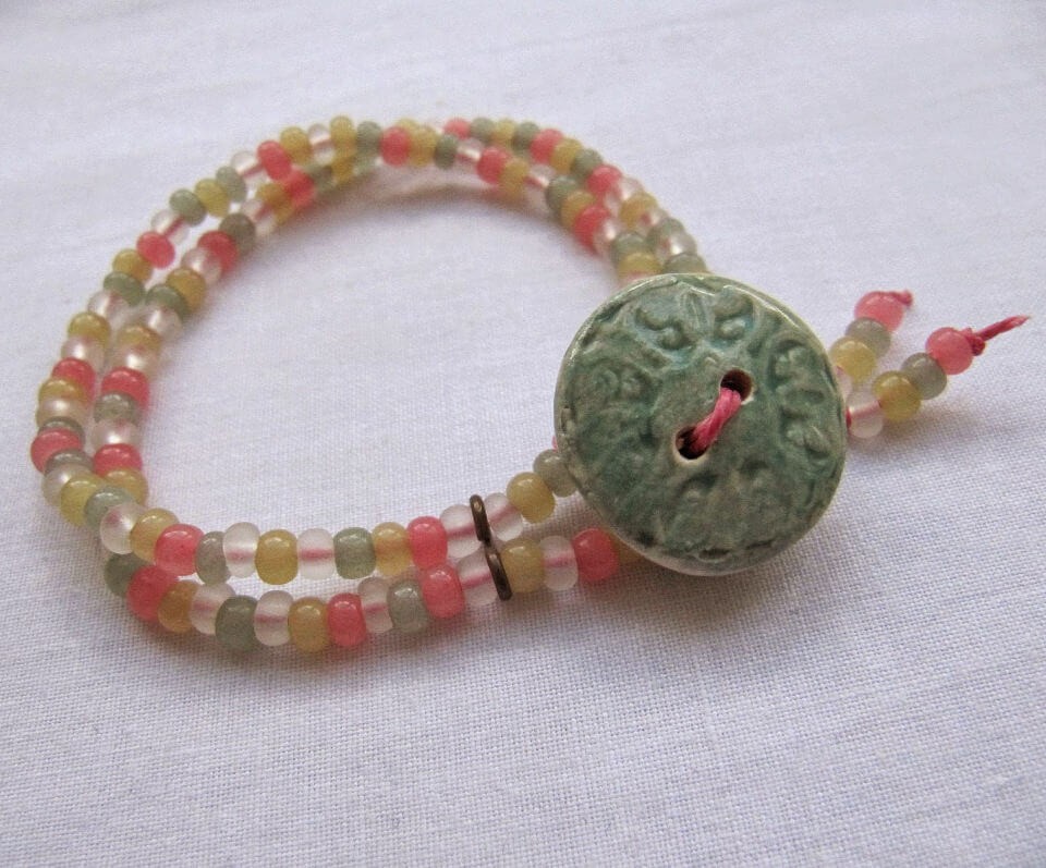 15 Charming DIY Button Bracelet Ideas for Personalized Accessories