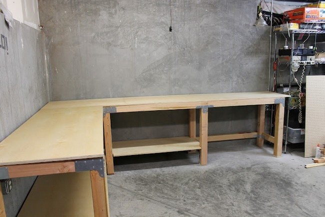 12 DIY Corner Workbench Plans for Maximizing Workspace