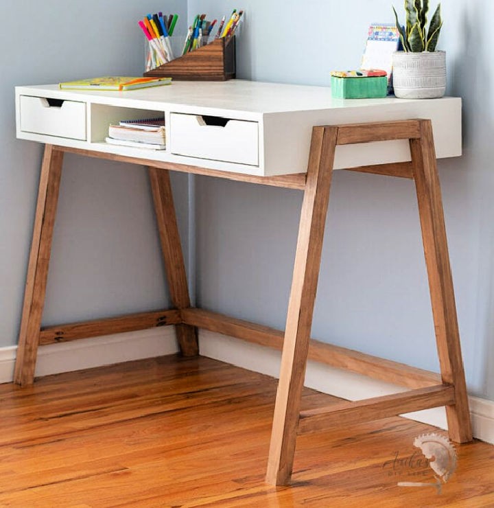 15 Practical DIY Plywood Desk Plans for a Custom Workspace