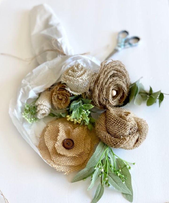 15 Beautiful DIY Burlap Flower Ideas for Rustic Decor