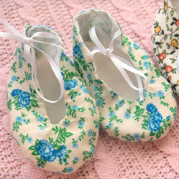 15 Cute DIY Baby Shoes Ideas for Little Feet