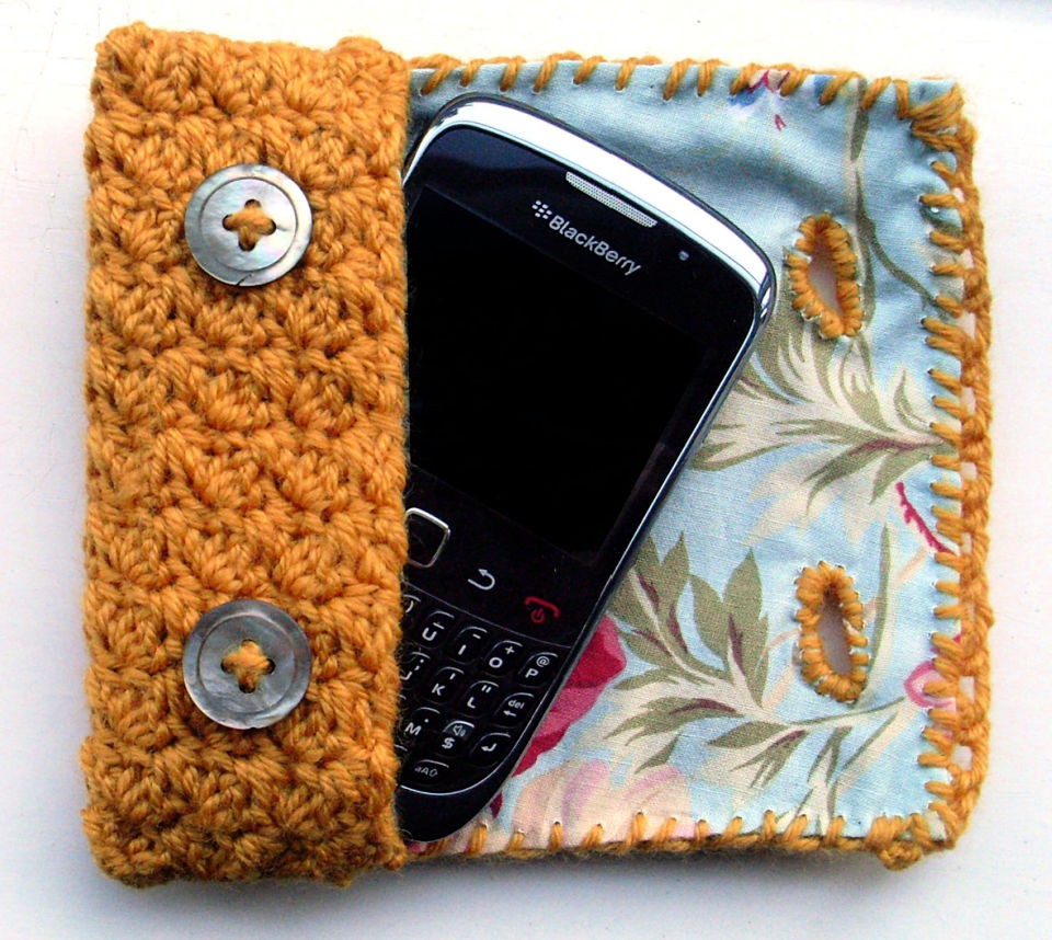 26 Free Crochet Phone Case Patterns