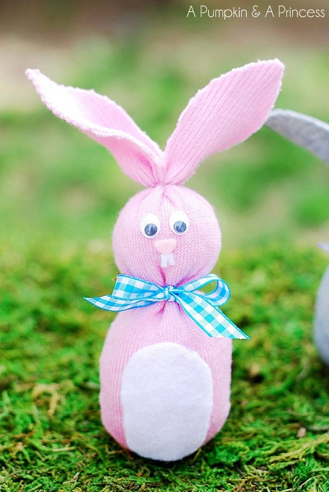 17 Fun Easter Bunny Crafts for Festive Decor and Activities