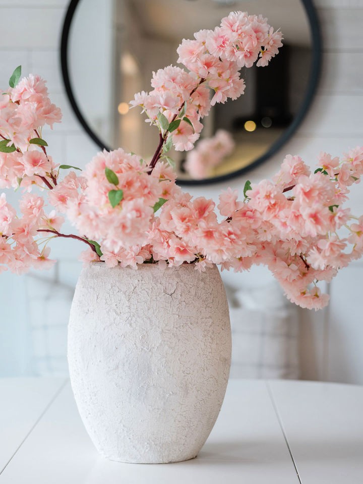 25 Creative DIY Vase Ideas to Enhance Your Home Decor
